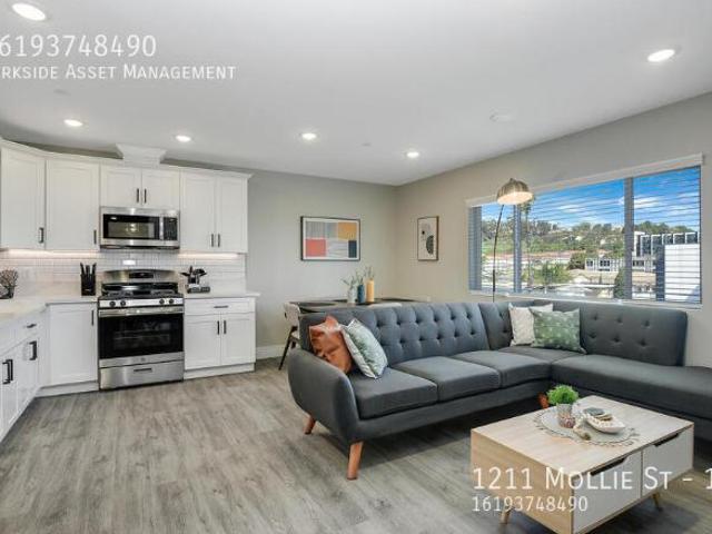 2 Br, 1 bath, Condo 1211 Mollie St