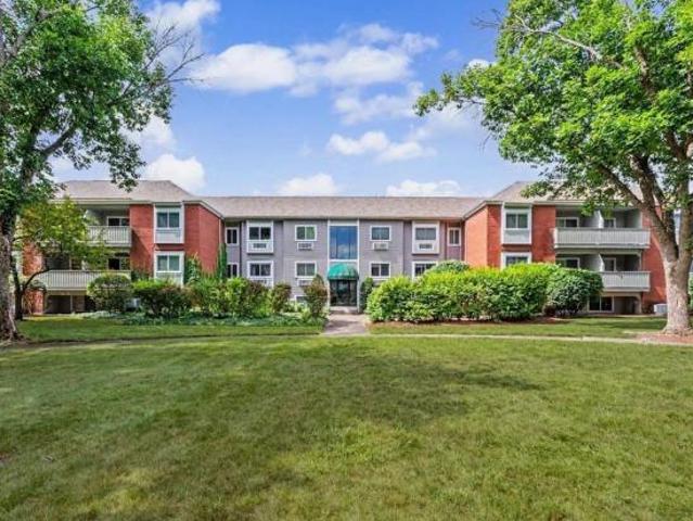 2 Br, 1 bath, Condo 121 Cluff Crossing Road