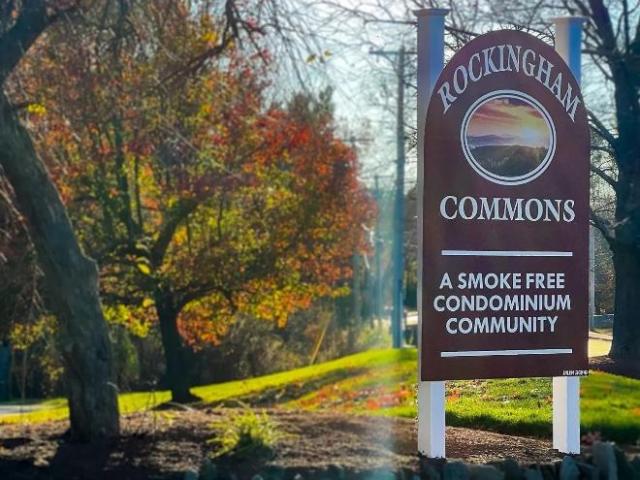 2 Br, 1 bath, Condo 121 Cluff Crossing Rd