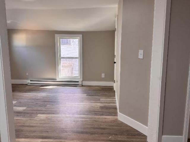 2 Br, 1 bath, Condo 121 E Brown