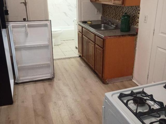 2 Br, 1 bath, Condo 121 Norwood Street