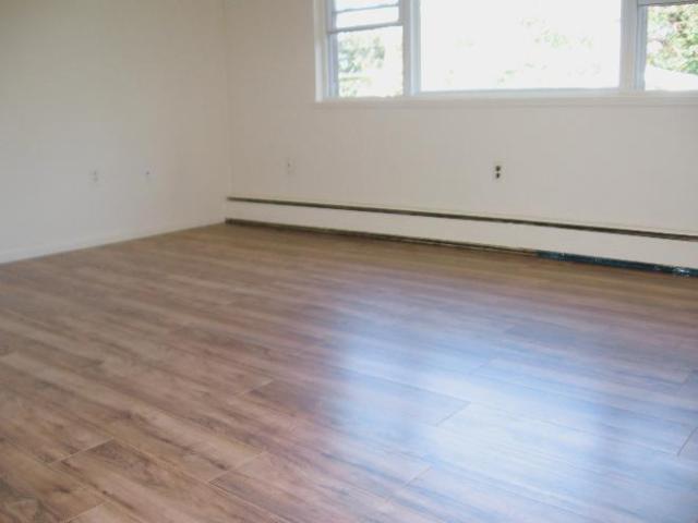 2 Br, 1 bath, Condo 1225 S Lumber St