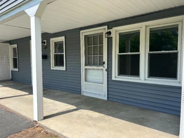 2 Br, 1 bath, Condo 1229 Main Street