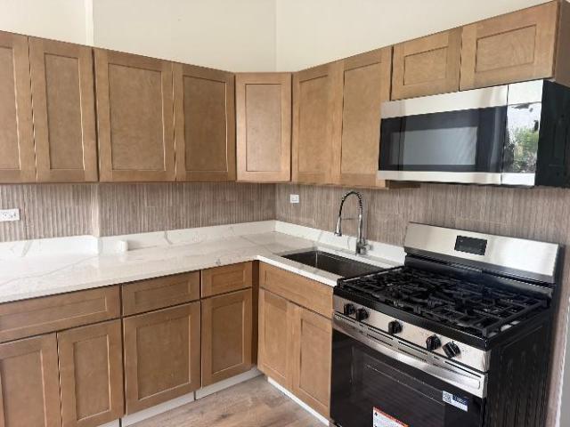 2 Br, 1 bath, Condo 1222 S Karlov Ave