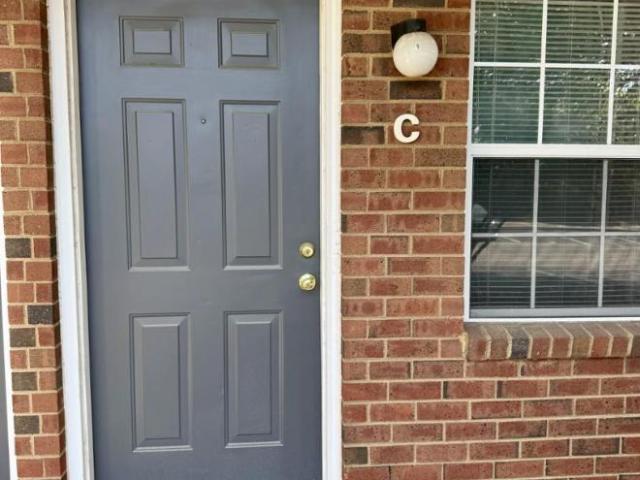 2 Br, 1 bath, Condo 1223 E Fire Tower Rd