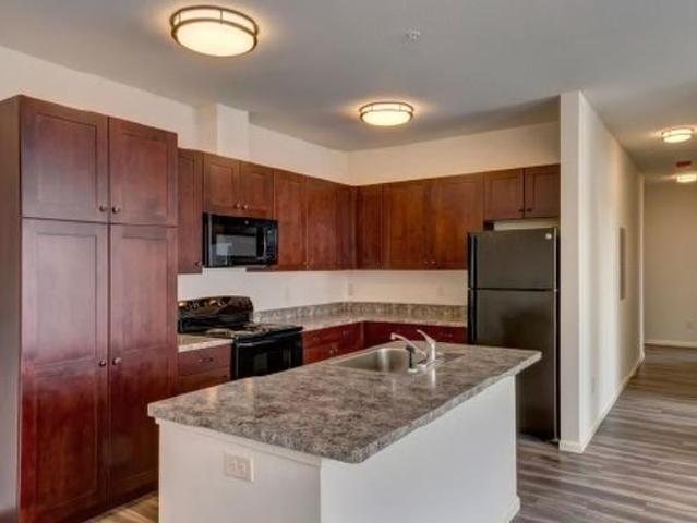 2 Br, 1 bath, Condo 1230 Pierce St
