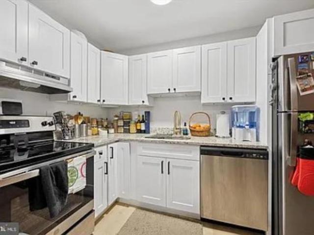 2 Br, 1 bath, Condo 1230 S 2nd St