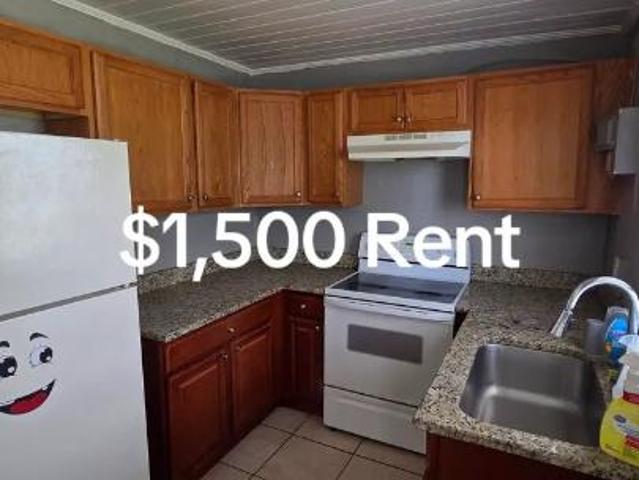 2 Br, 1 bath, Condo 1232 W 35th