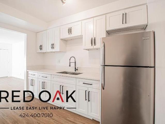 2 Br, 1 bath, Condo 12520 Lakewood Blvd
