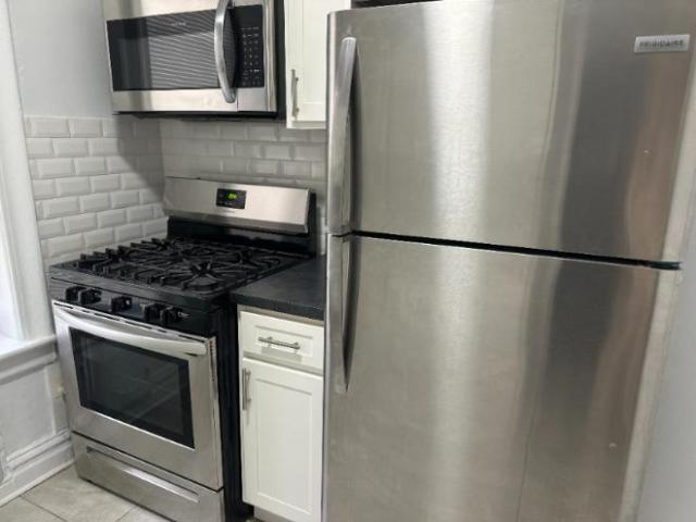 2 Br, 1 bath, Condo 125 Corbin Avenue