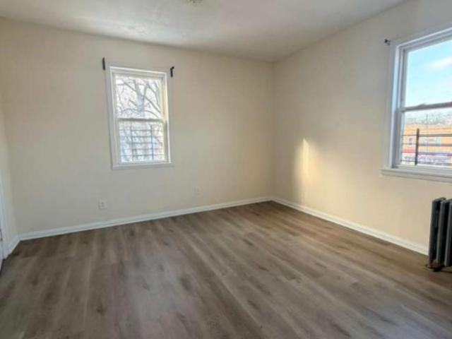 2 Br, 1 bath, Condo 125 Carolina Ave