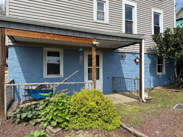 2 Br, 1 bath, Condo 126 N Broadway