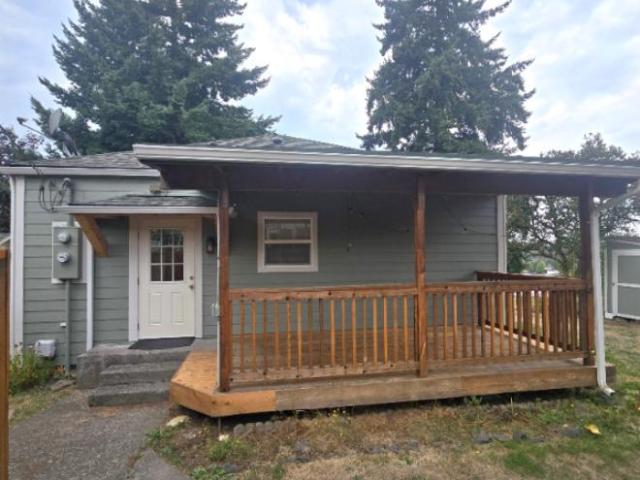 2 Br, 1 bath, Condo 127 S Macleod Ave