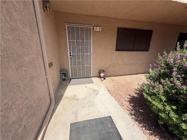 2 Br, 1 bath, Condo 1280 Mohave Drive