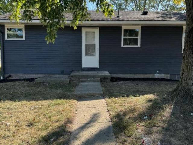 2 Br, 1 bath, Condo 12 Grove Court