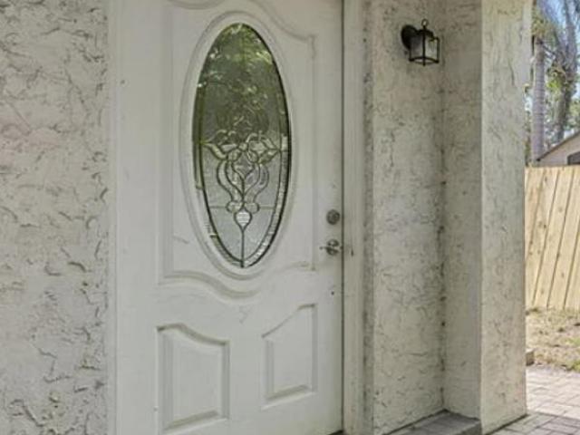 2 Br, 1 bath, Condo 1309 Lakeview Rd