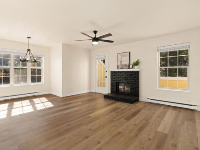 2 Br, 1 bath, Condo 1300 W Stuart St