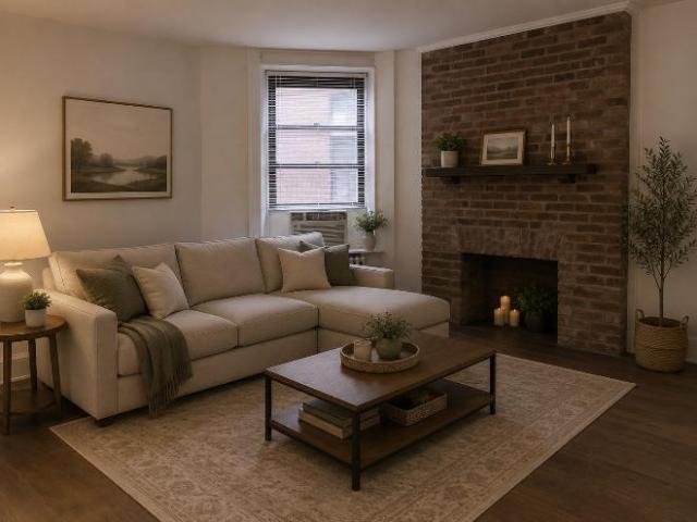 2 Br, 1 bath, Condo 1301 St Paul
