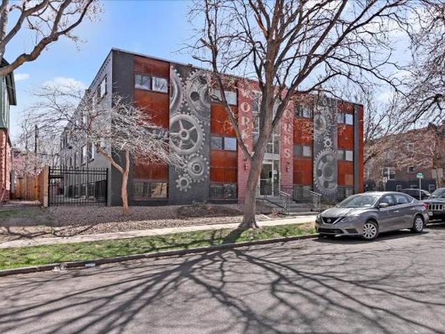 2 Br, 1 bath, Condo 1302 N Columbine St