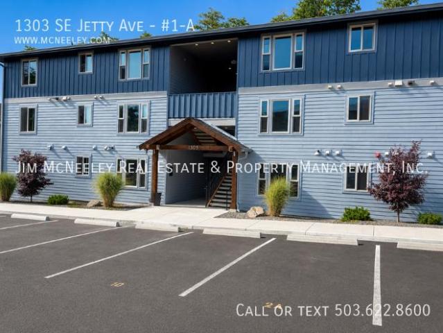 2 Br, 1 bath, Condo 1303 SE Jetty Ave