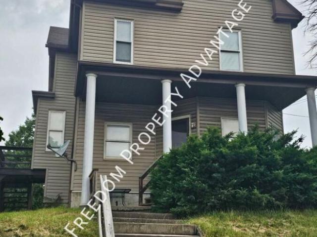 2 Br, 1 bath, Condo 130 Hall Ave