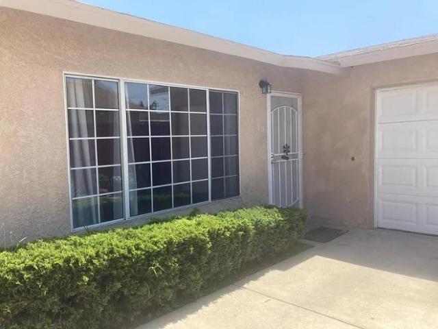 2 Br, 1 bath, Condo 13104 Curtis And King Rd