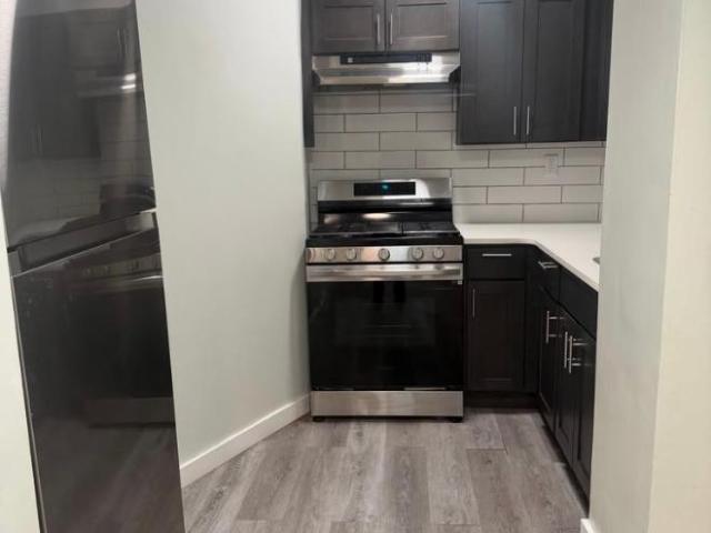 2 Br, 1 bath, Condo 131 S Harrison