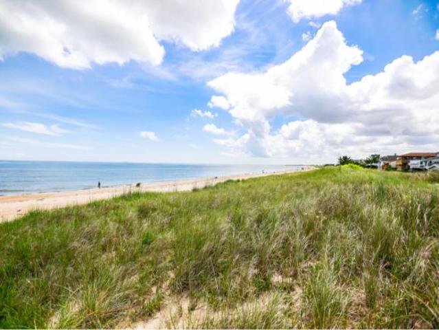 2 Br, 1 bath, Condo 1324 Hillside Ave