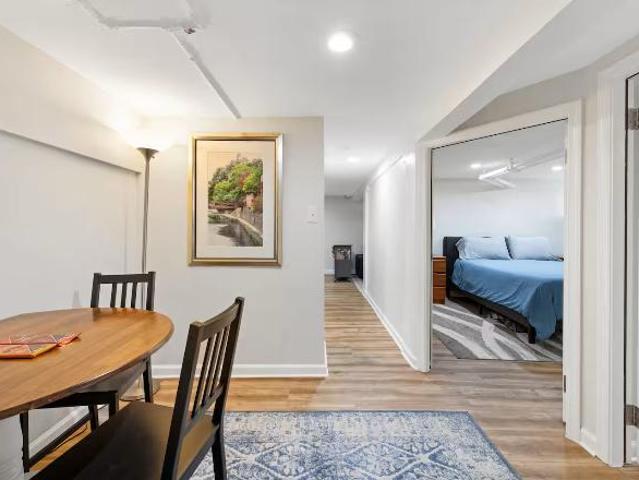 2 Br, 1 bath, Condo 1324 Randolph St NE