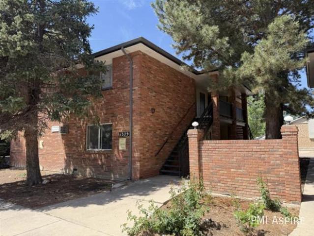 2 Br, 1 bath, Condo 1329 Vivian St