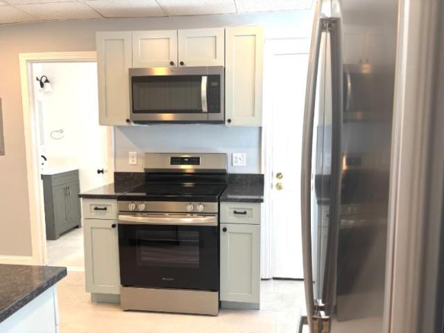 2 Br, 1 bath, Condo 132 Division St