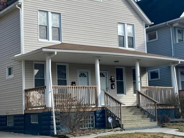2 Br, 1 bath, Condo 1335 W 61st St