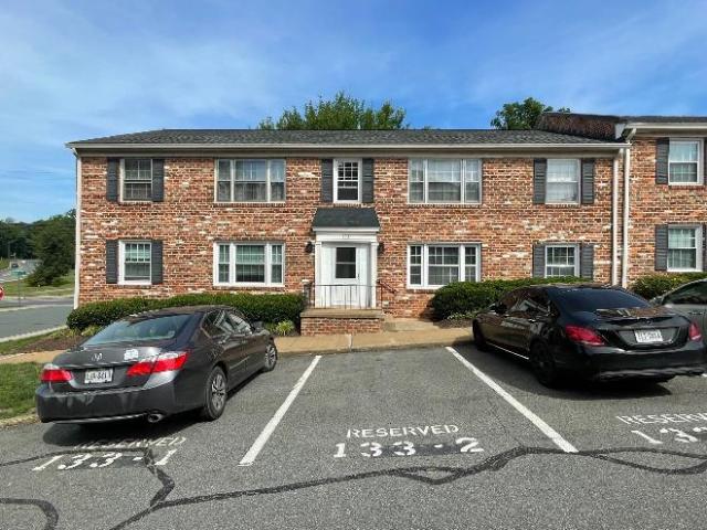 2 Br, 1 bath, Condo 133 Hessian Hills Cir