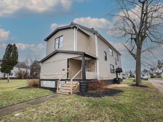 2 Br, 1 bath, Condo 13402 Caine Ave