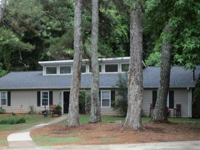 2 Br, 1 bath, Condo 134 Ashmore Ct