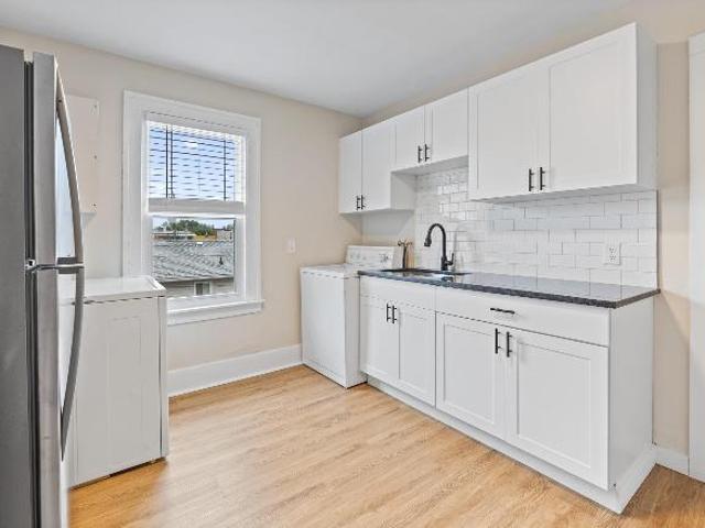 2 Br, 1 bath, Condo 1358 Pierre Ave