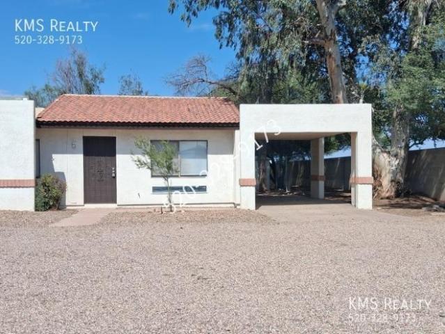 2 Br, 1 bath, Condo 13501 N Lon Adams Rd
