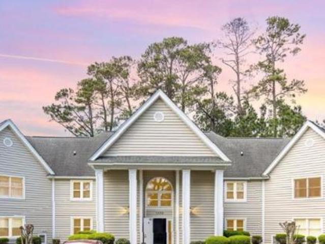 2 Br, 1 bath, Condo 1350 Mcmaster Dr