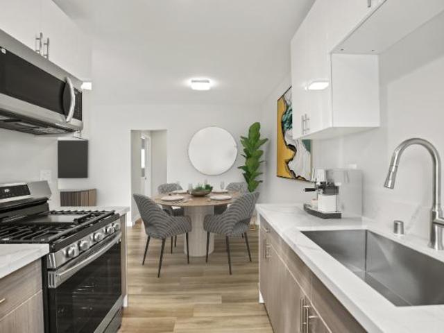 2 Br, 1 bath, Condo 1352 W 36th Street