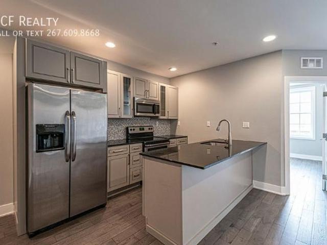 2 Br, 1 bath, Condo 135 37 N 3rd St