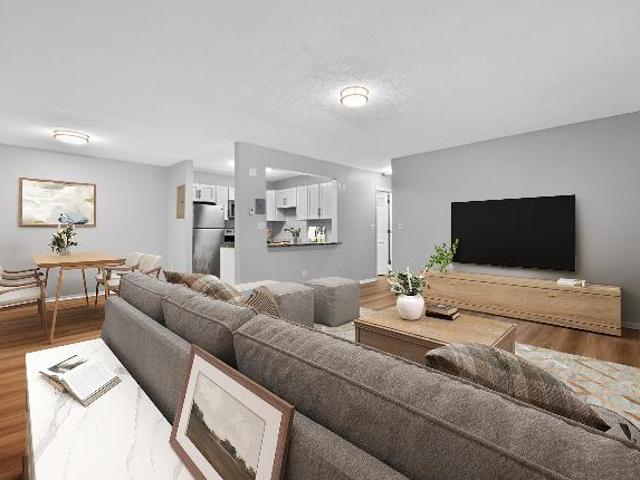 2 Br, 1 bath, Condo 135 E Main St
