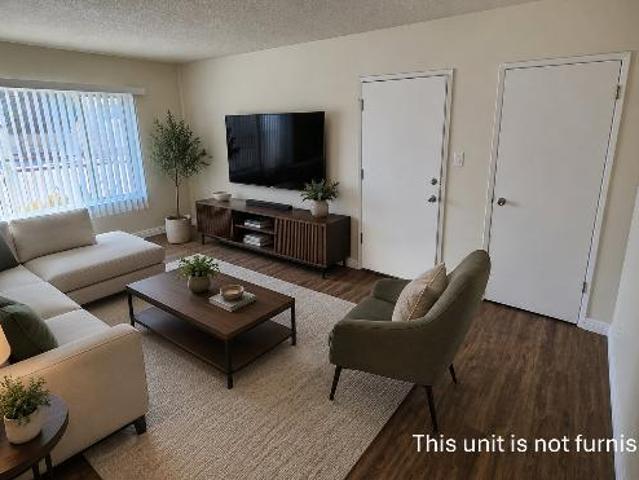2 Br, 1 bath, Condo 1375 W 20th St