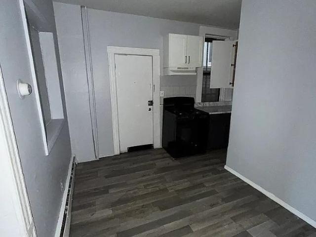2 Br, 1 bath, Condo 139 3rd St