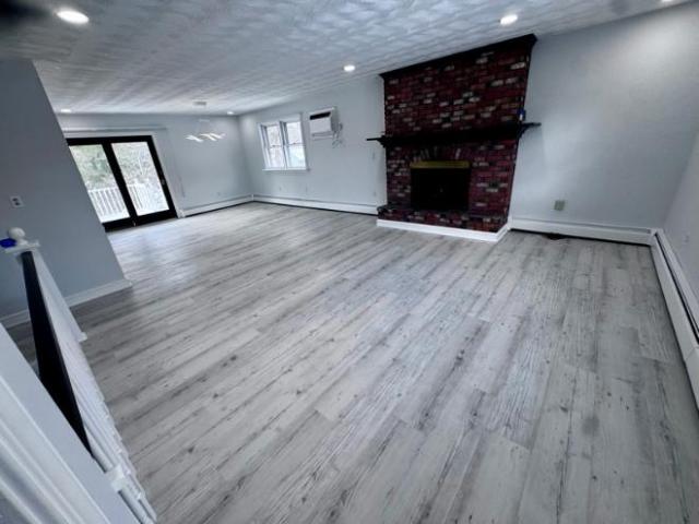 2 Br, 1 bath, Condo 17 Central Ave