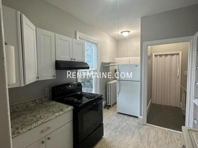 2 Br, 1 bath, Condo 17 Elm St Apt