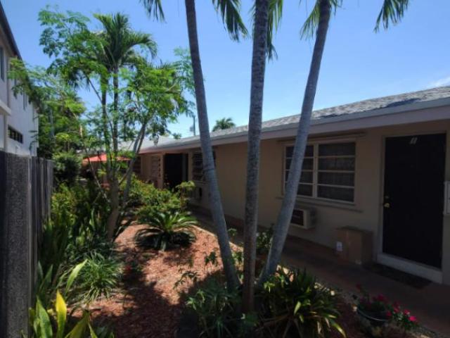 2 Br, 1 bath, Condo 1408 NE 6 Street