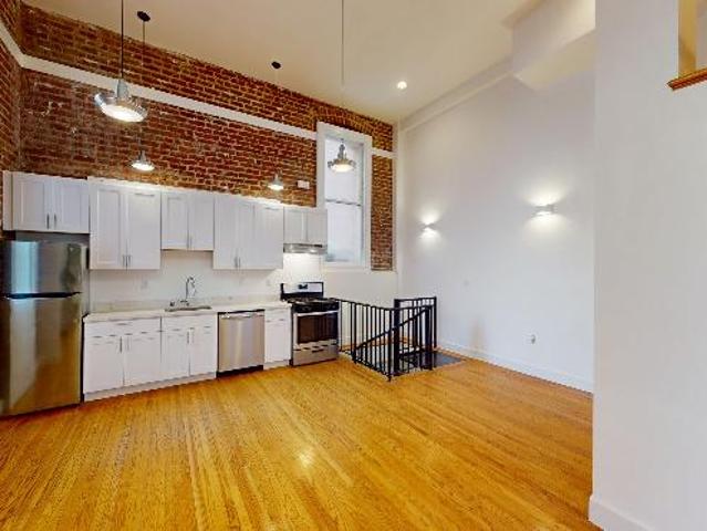 2 Br, 1 bath, Condo 1408 California St
