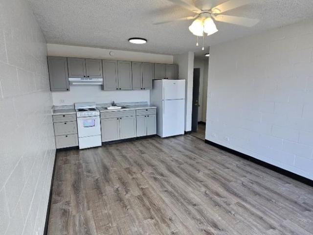 2 Br, 1 bath, Condo 1416 Middle Street