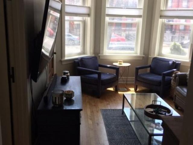 2 Br, 1 bath, Condo 1410 W Ohio
