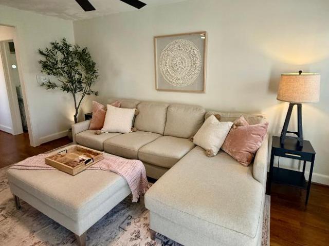 2 Br, 1 bath, Condo 1412 Whilden Pl